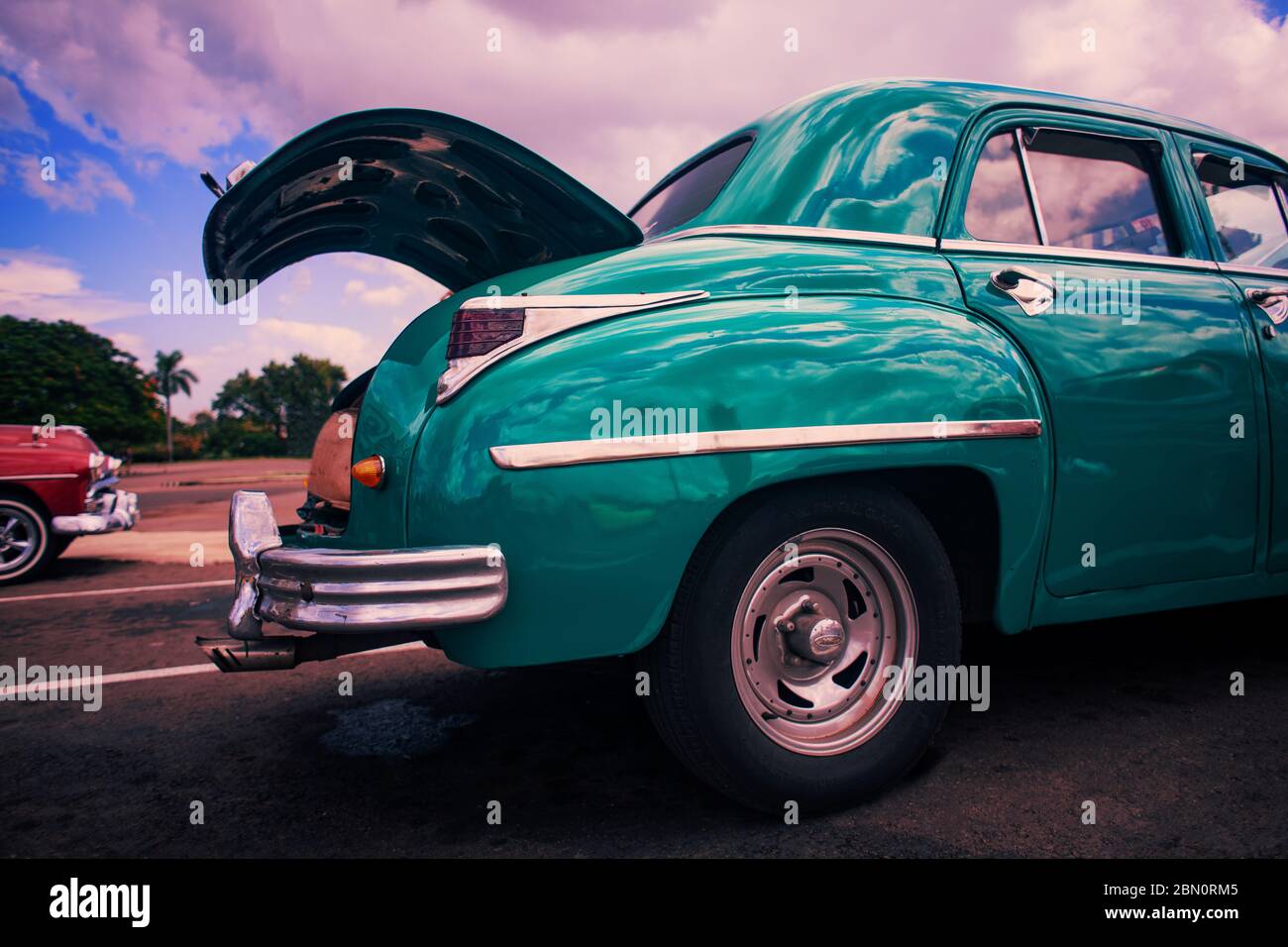 Cyan car hi-res stock photography and images - Alamy
