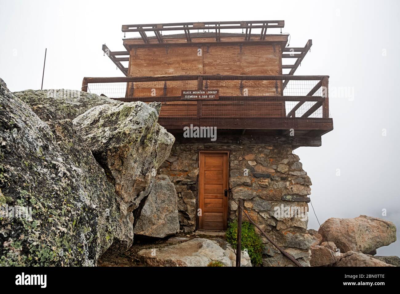 Forest fire lookout tower hi-res stock photography and images - Alamy