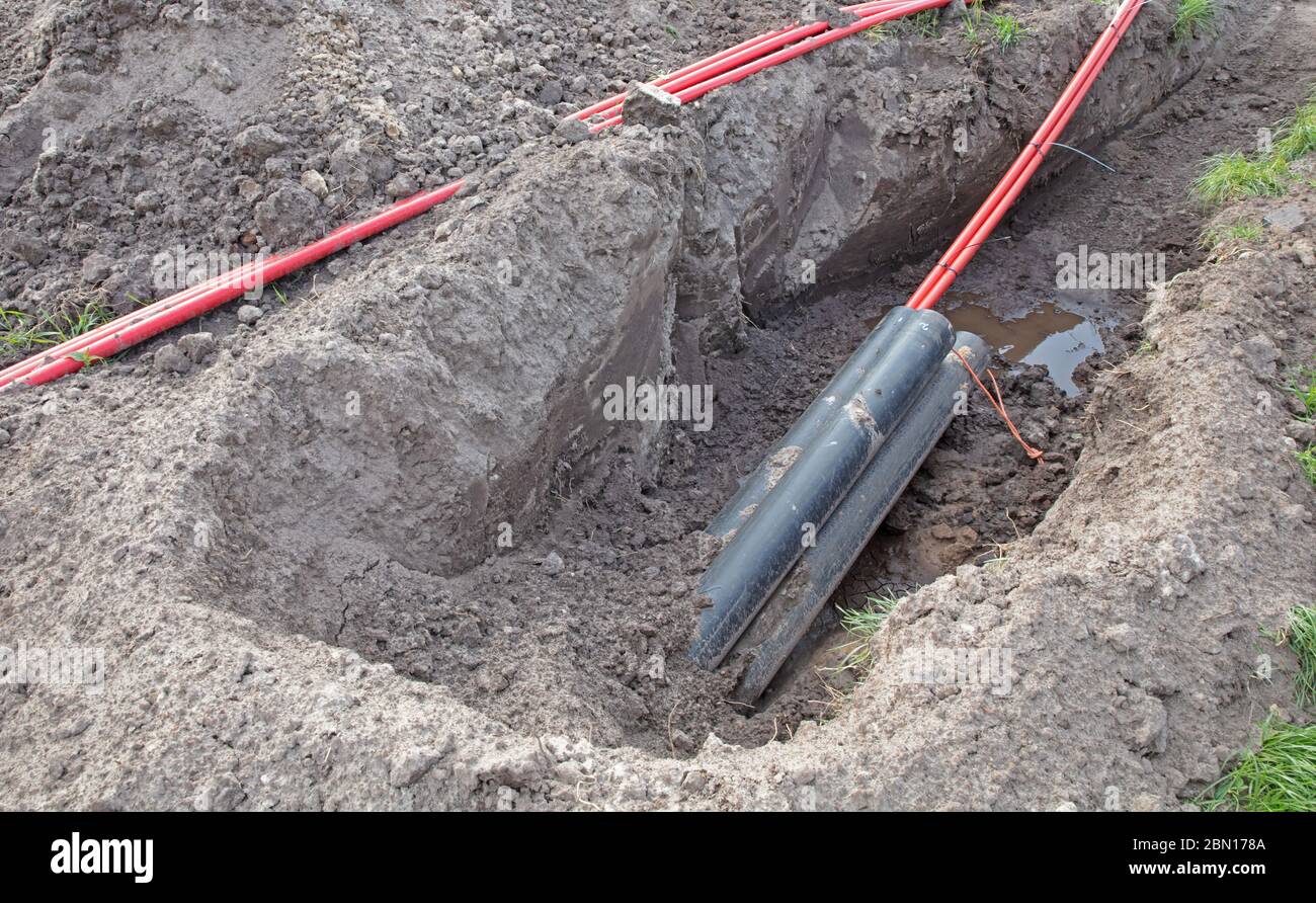 Installation of underground cable; electricity, internet or something ...