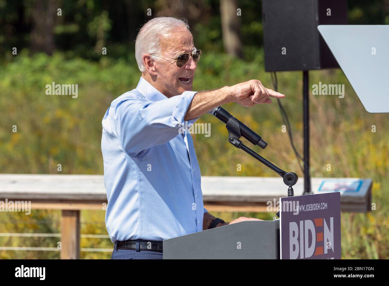 Former Vice President Joe Biden holding a presidential campaign town ...