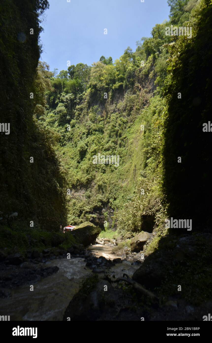 Canyon hiking trail in Tumpak Sewu Waterfall Stock Photo - Alamy