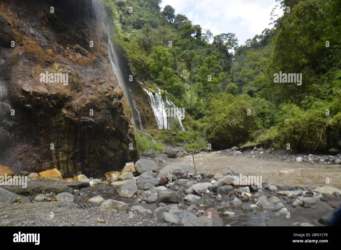 Canyon hiking trail in Tumpak Sewu Waterfall Stock Photo - Alamy