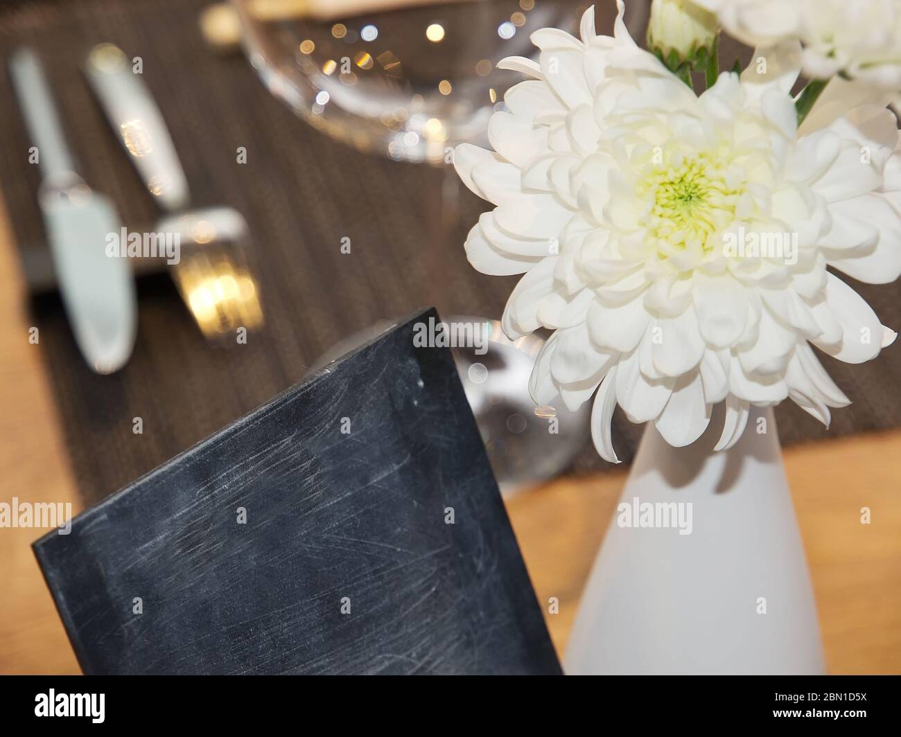 Table for restaurant reservation. Inside restaurant waiting for ...