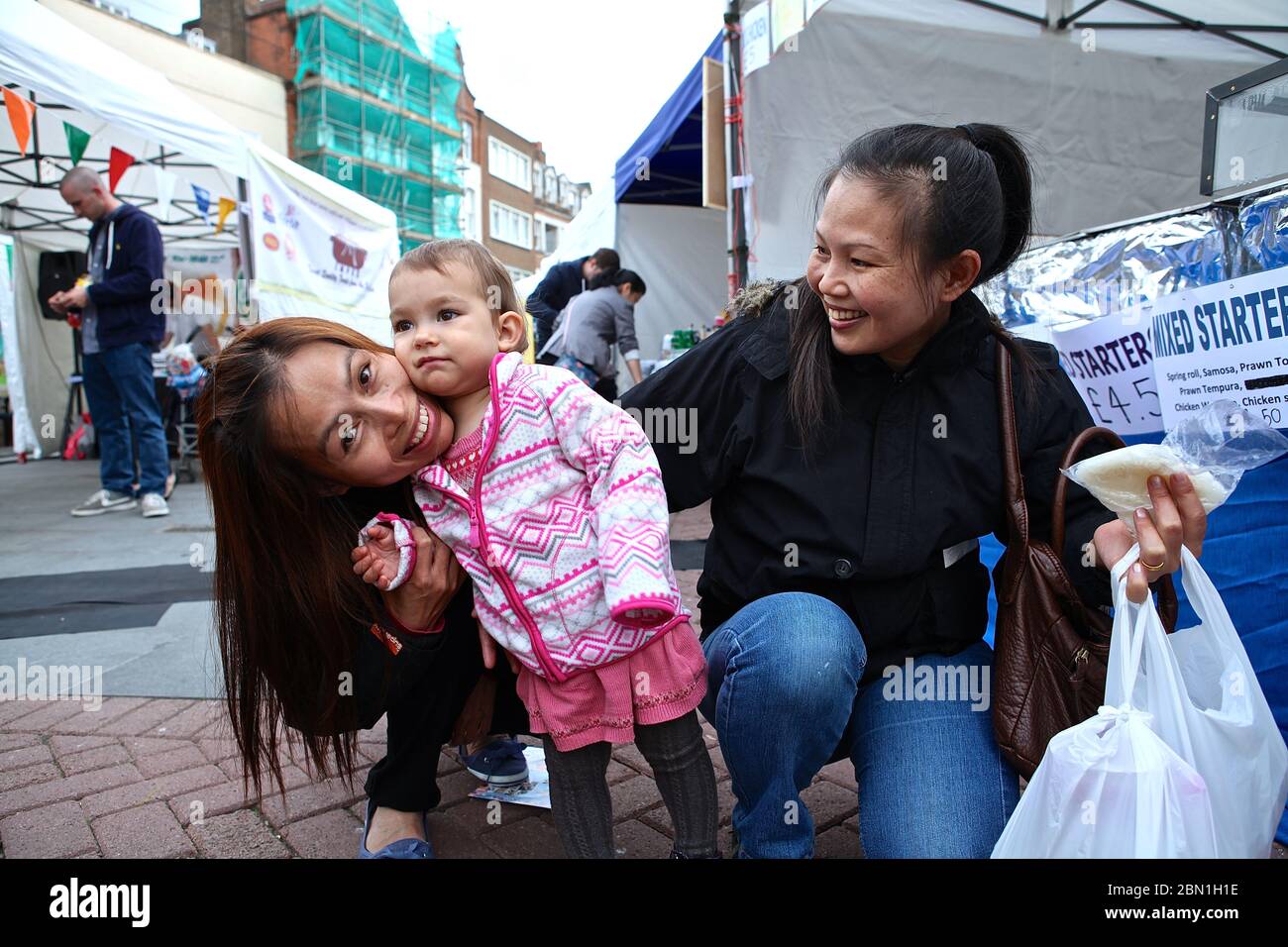 Amthai thai thames festival hi-res stock photography and images - Alamy