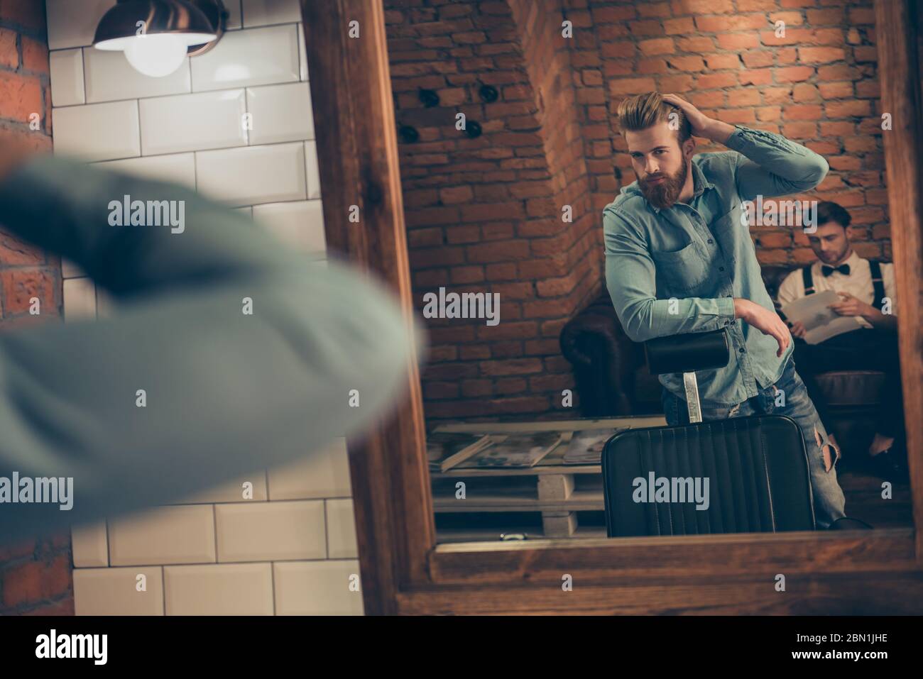Queue hairstyle hi-res stock photography and images - Alamy