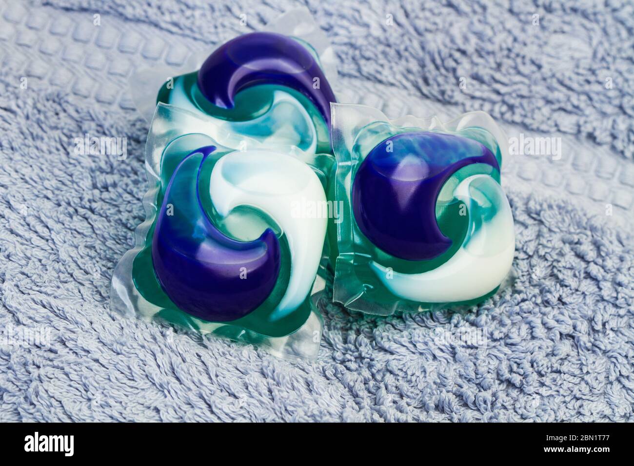 Laundry detergent pods hi-res stock photography and images - Alamy