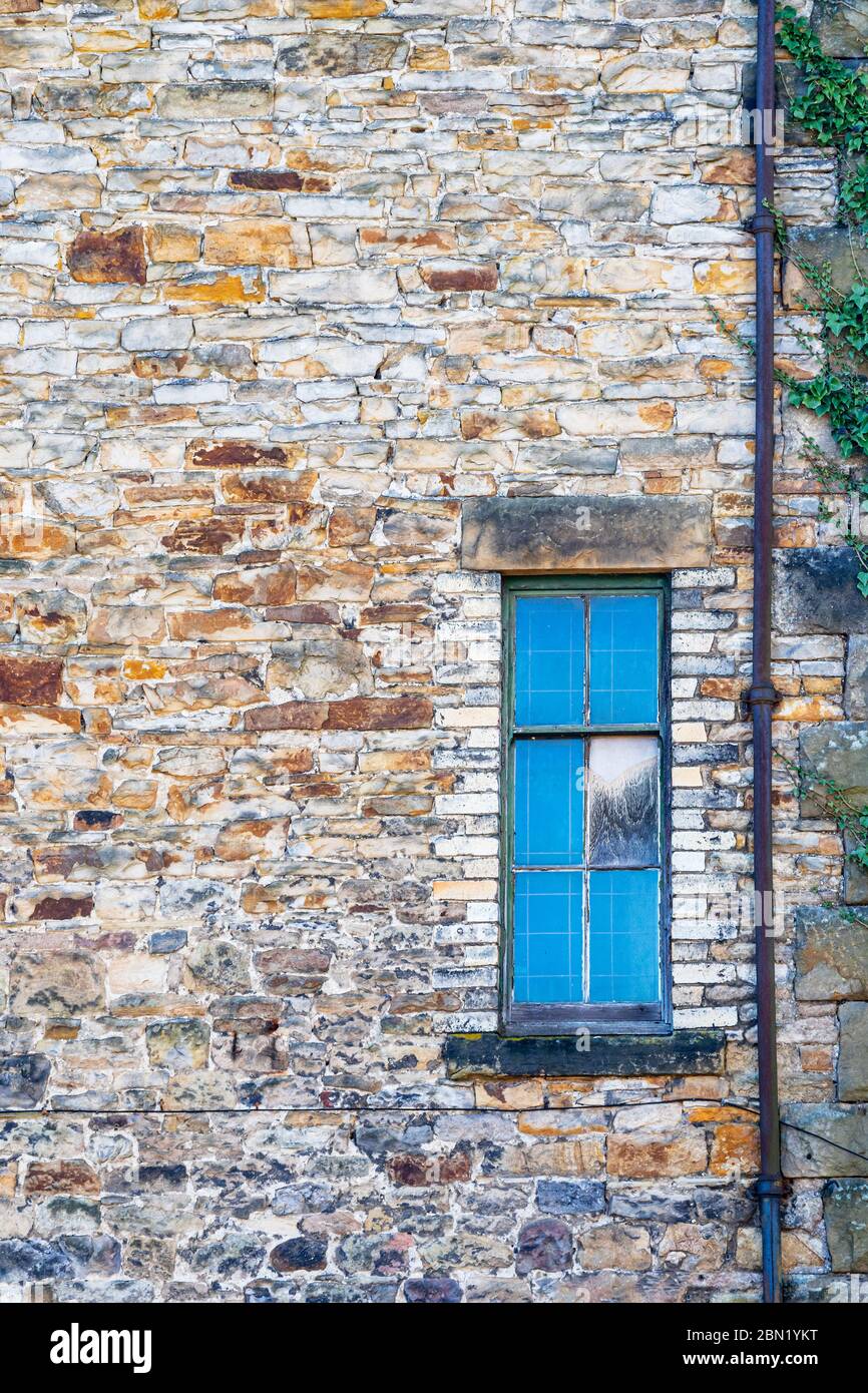 Tall window hi-res stock photography and images - Alamy