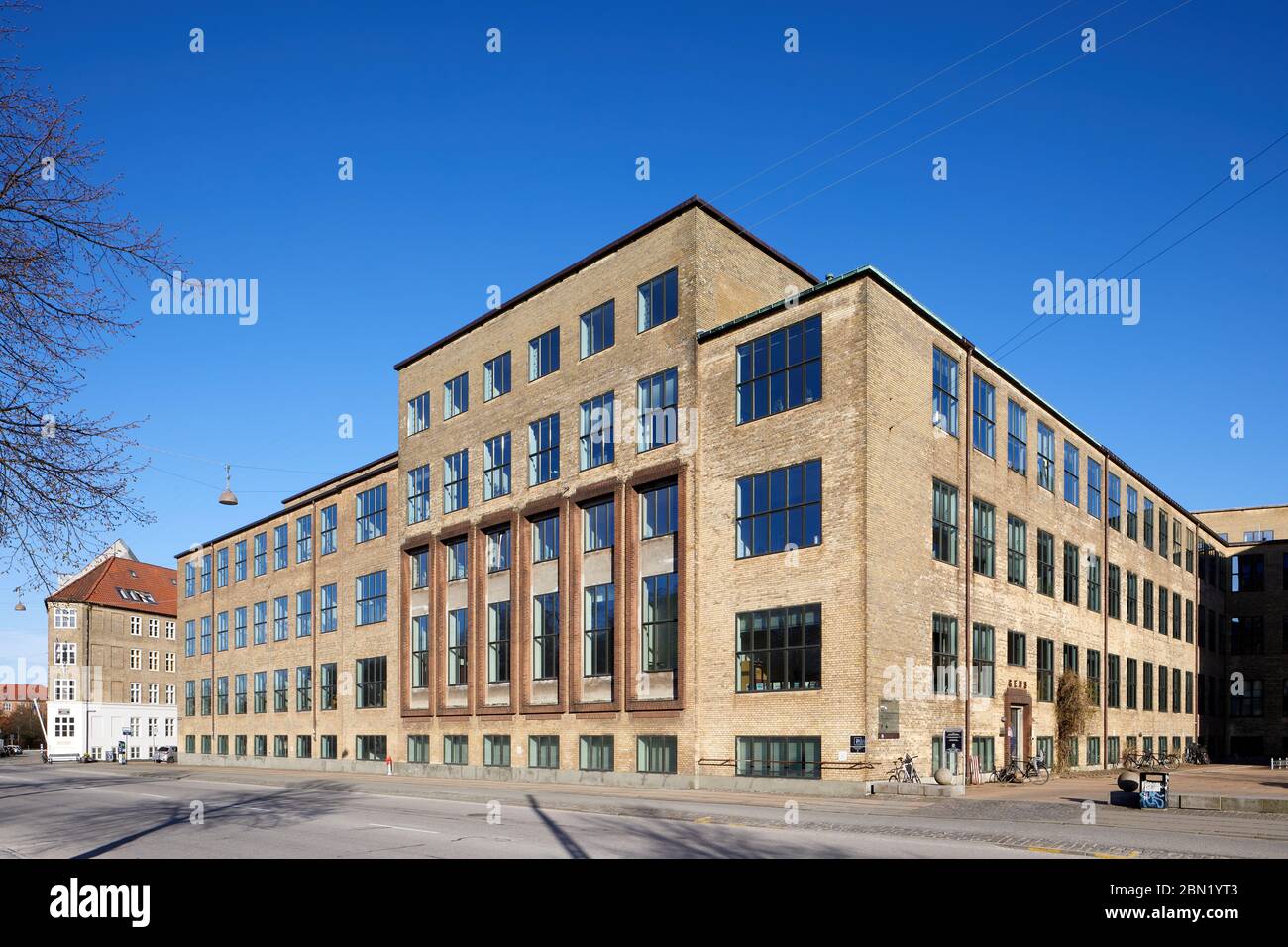 Geocenter Danmark/GEUS; building designed by Oluf Gjerløv-Knudsen ...