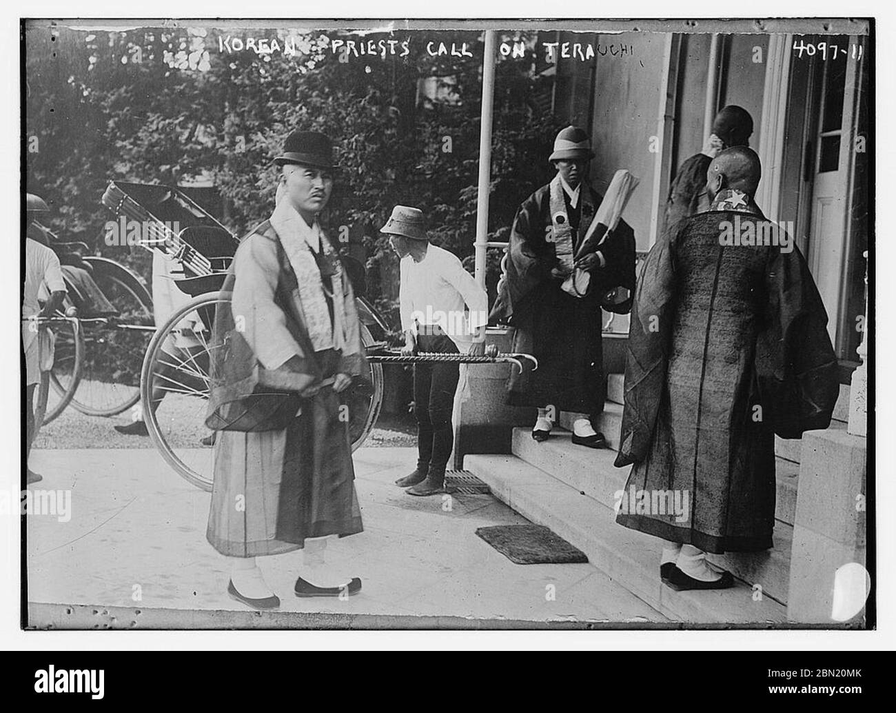 Korean background Black and White Stock Photos & Images - Alamy