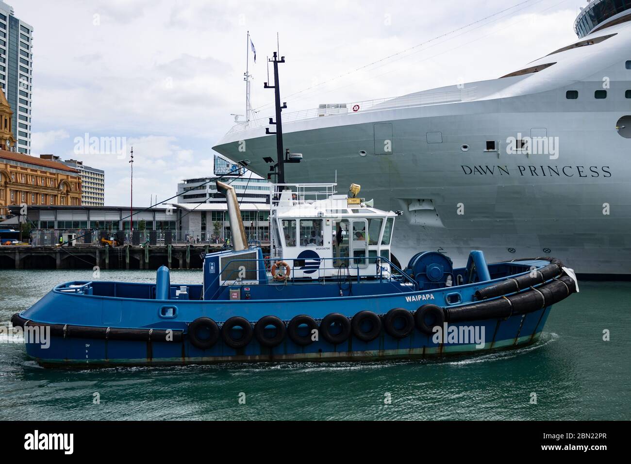 Crew tugboat hi-res stock photography and images - Alamy