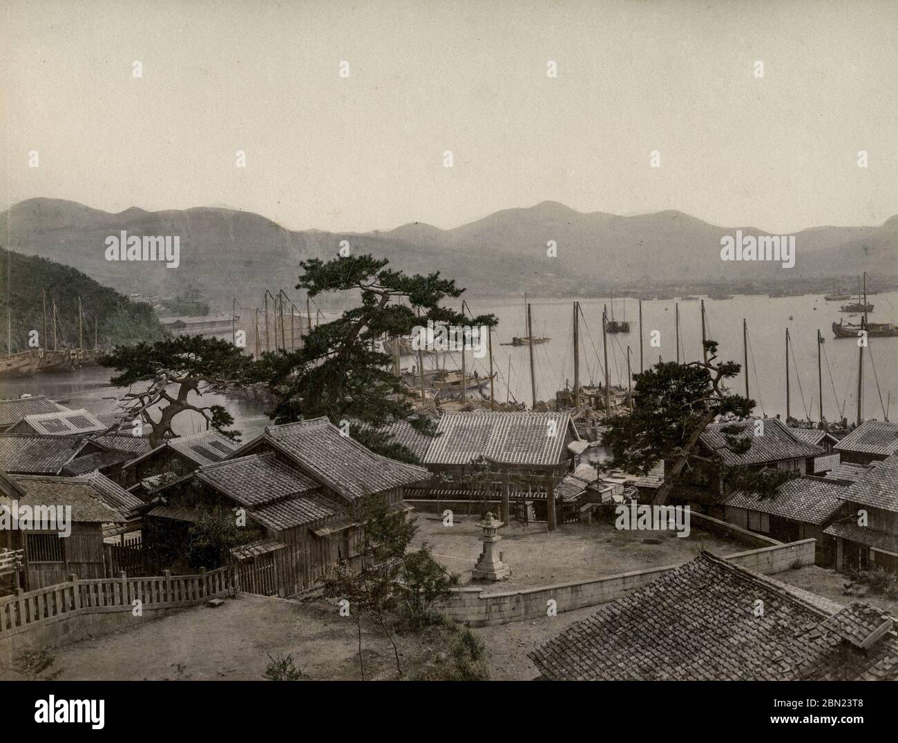 Nagasaki harbour historical hi-res stock photography and images - Alamy