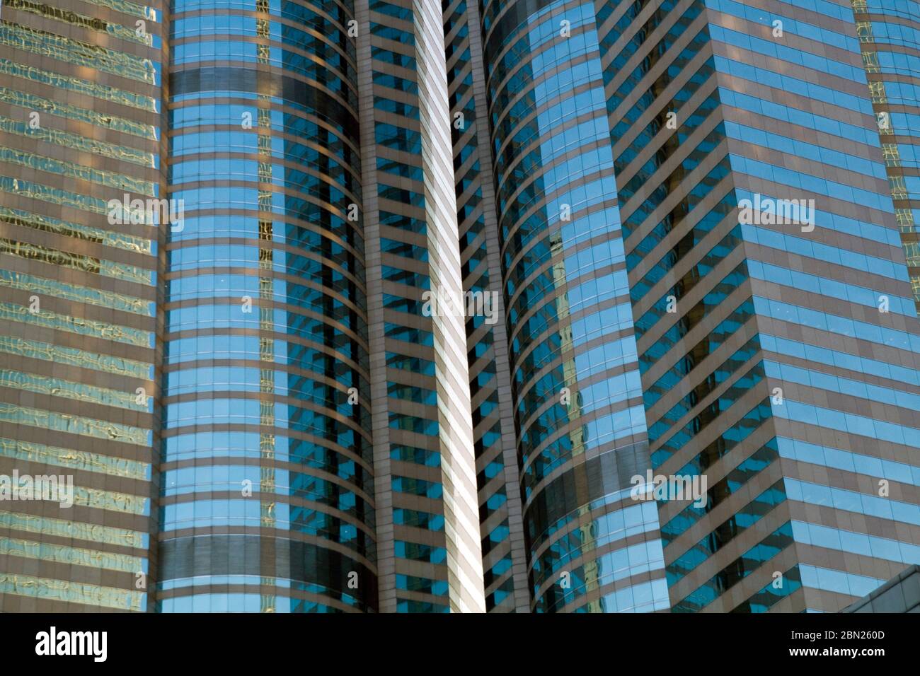 Curved glass towers hi-res stock photography and images - Alamy