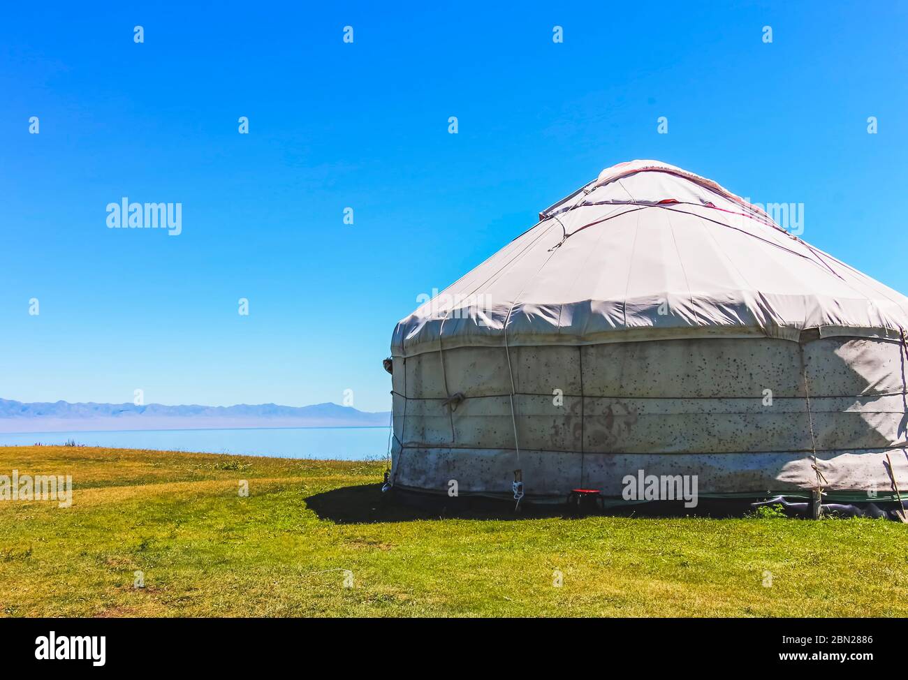 Yurt of the nomadic Kazakhs next to Sayram Lake, Xinjiang, China Stock ...