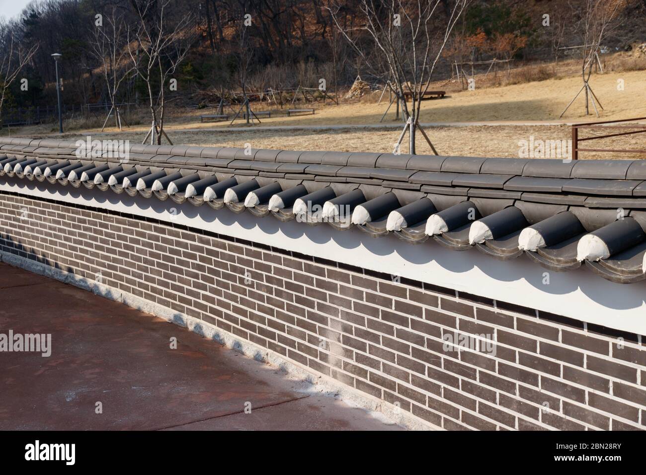 Traditional Wall of Hanok. Korean traditional wall Stock Photo - Alamy