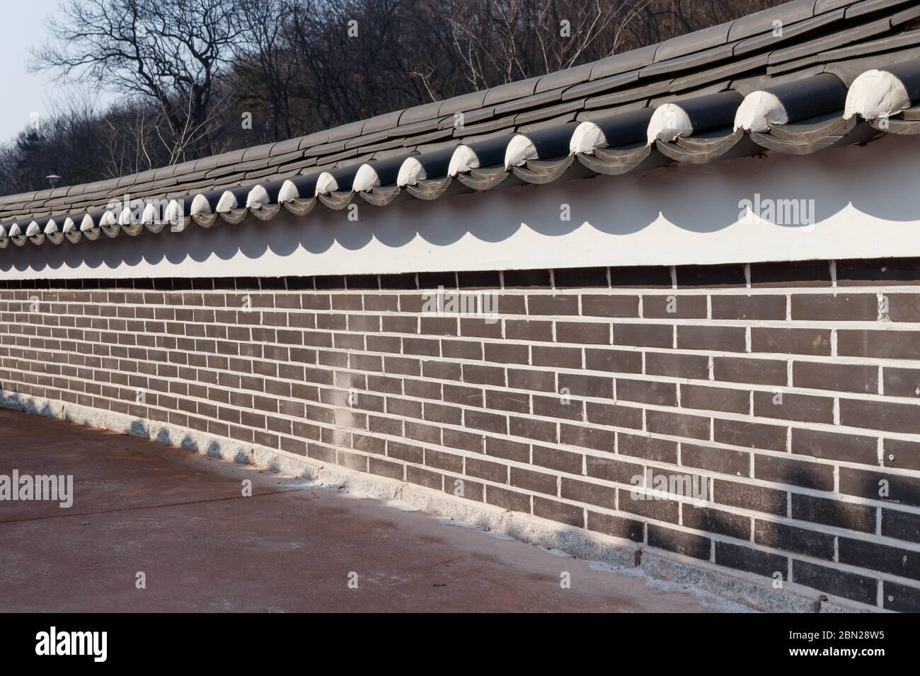 Korean traditional wall hi-res stock photography and images - Alamy