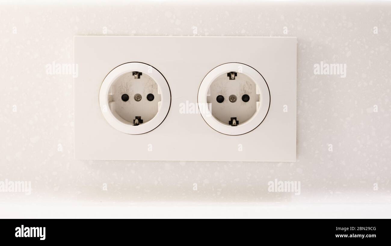Double electrical power single plug hi-res stock photography and images ...