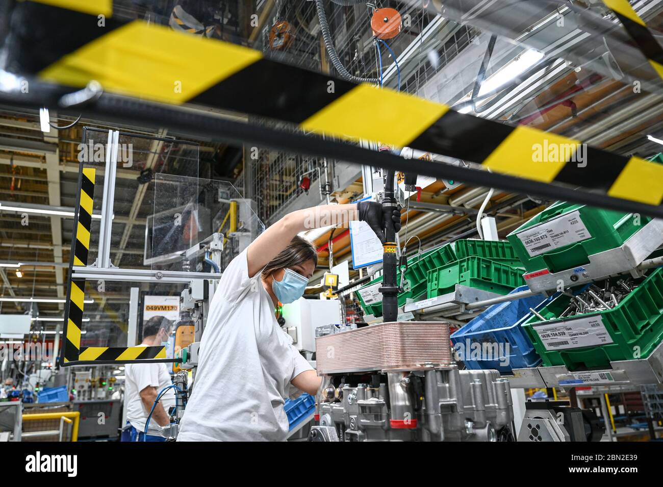 Zf transmission hi-res stock photography and images - Alamy