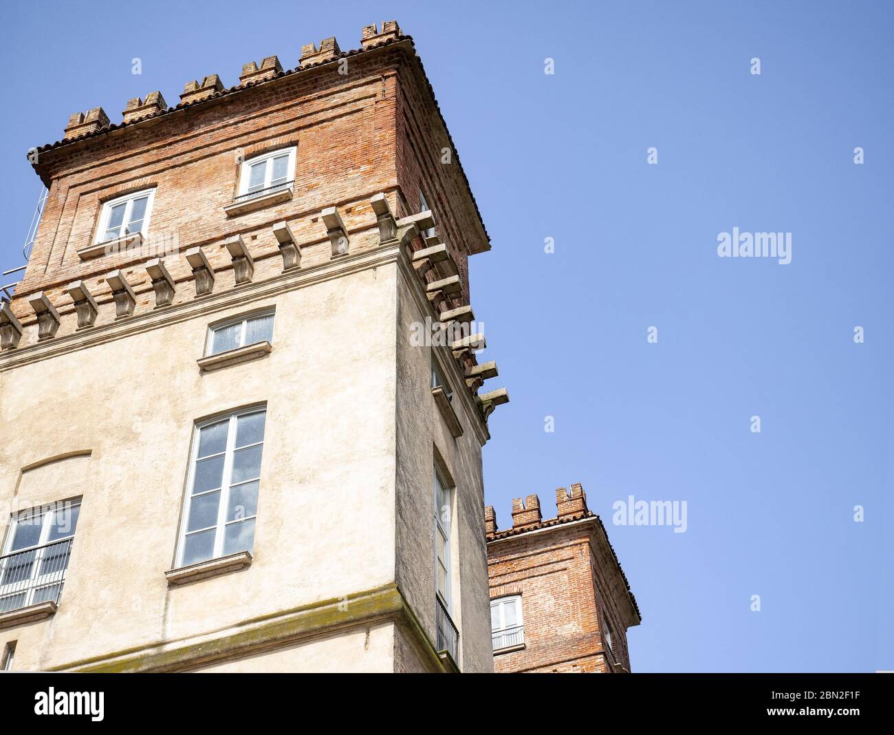 Crenellated tower hi-res stock photography and images - Alamy