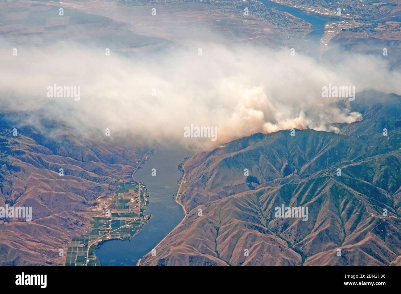Aerial forest fire hi-res stock photography and images - Alamy