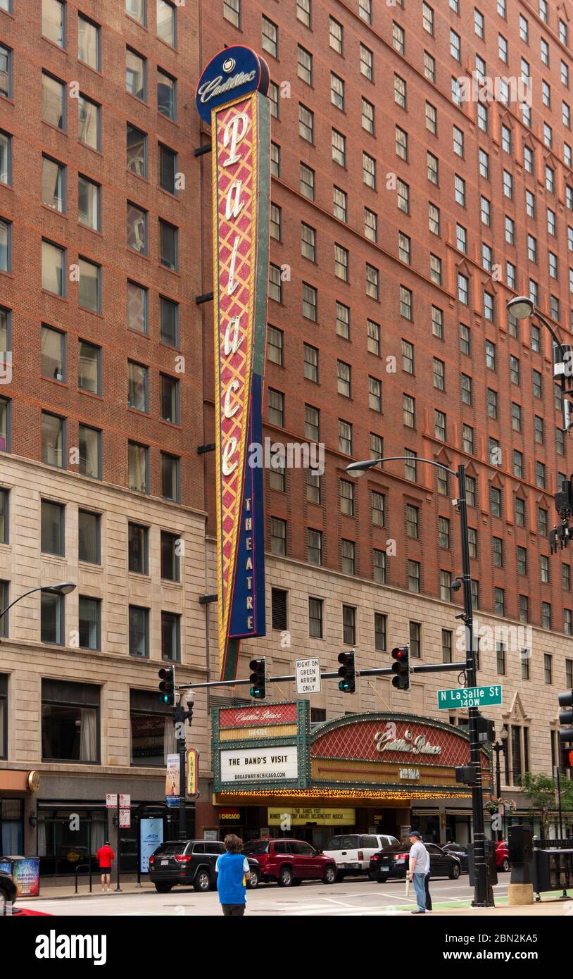 Cadillac Palace Theatre Chicago Illinois Stock Photo - Alamy Cadillac Palace Theatre Chicago Illinois Stock Photo - Alamy
