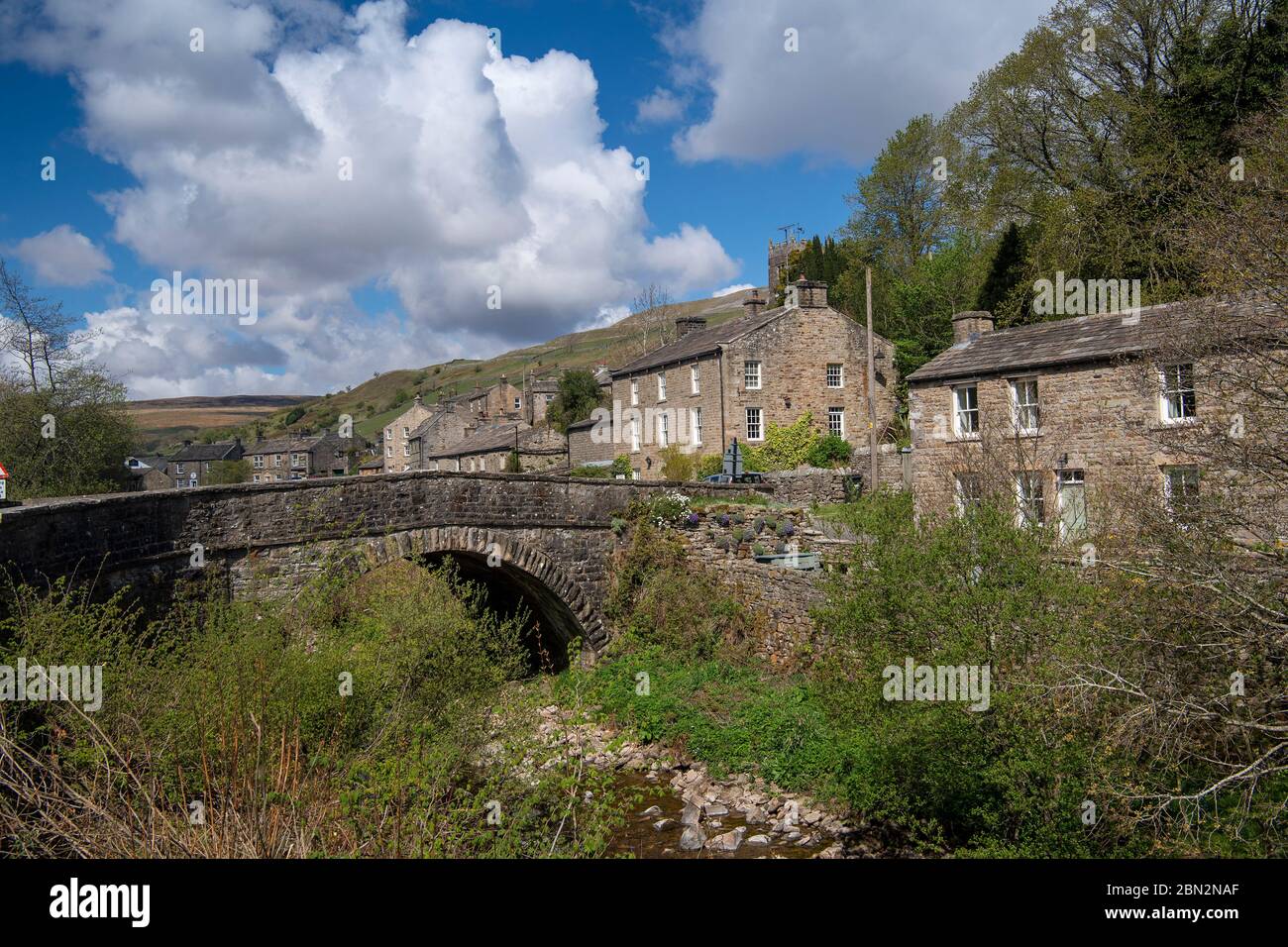 Village of Muker in Swaledale, on a spring day. Yorkshire Dales ...