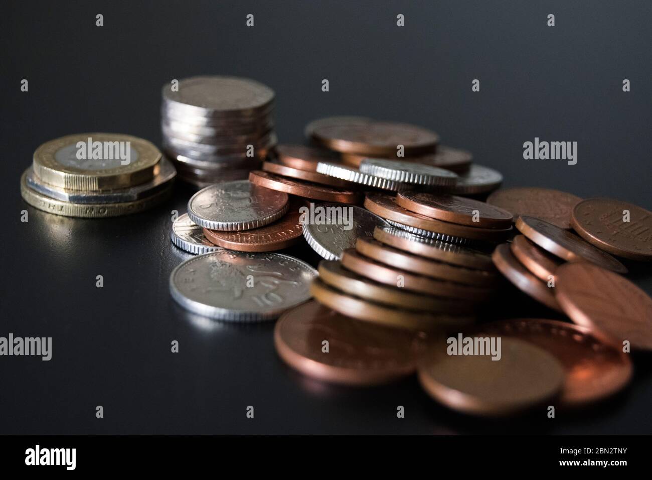 Silver and copper coins hi-res stock photography and images - Alamy