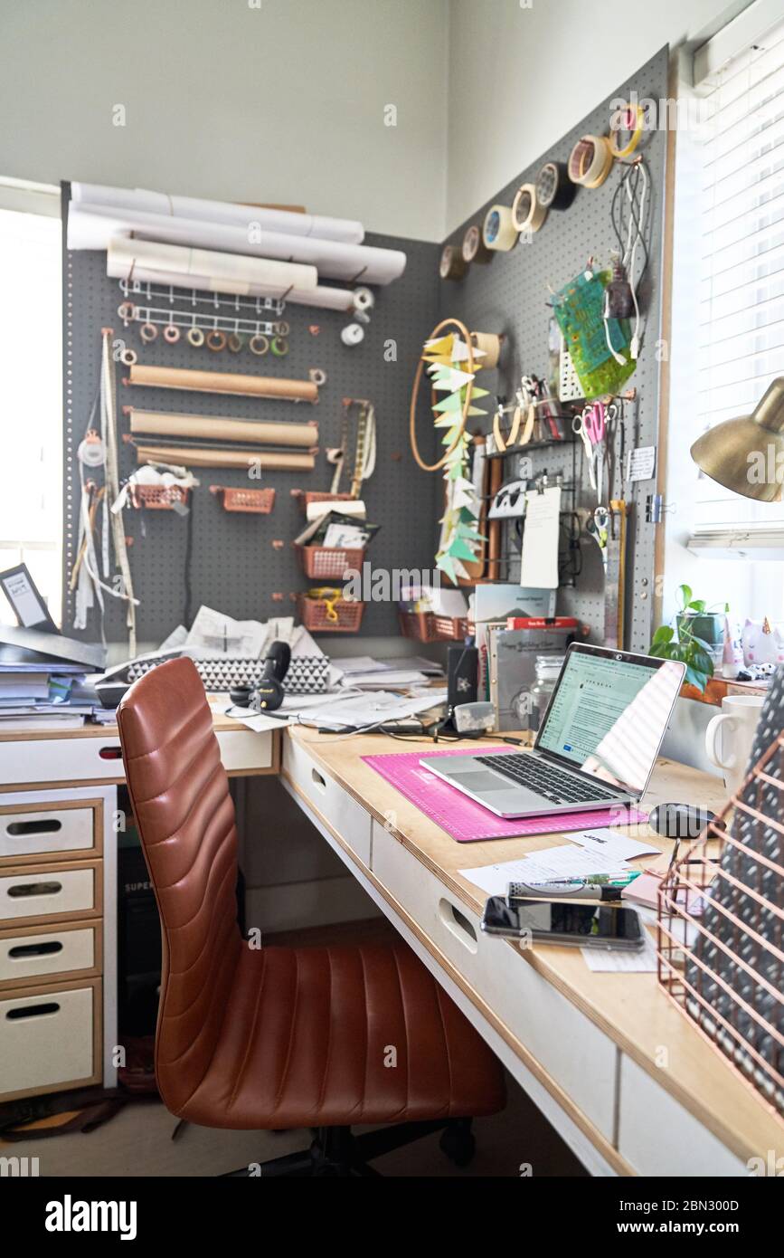 Craft hi-res stock photography and images - Alamy