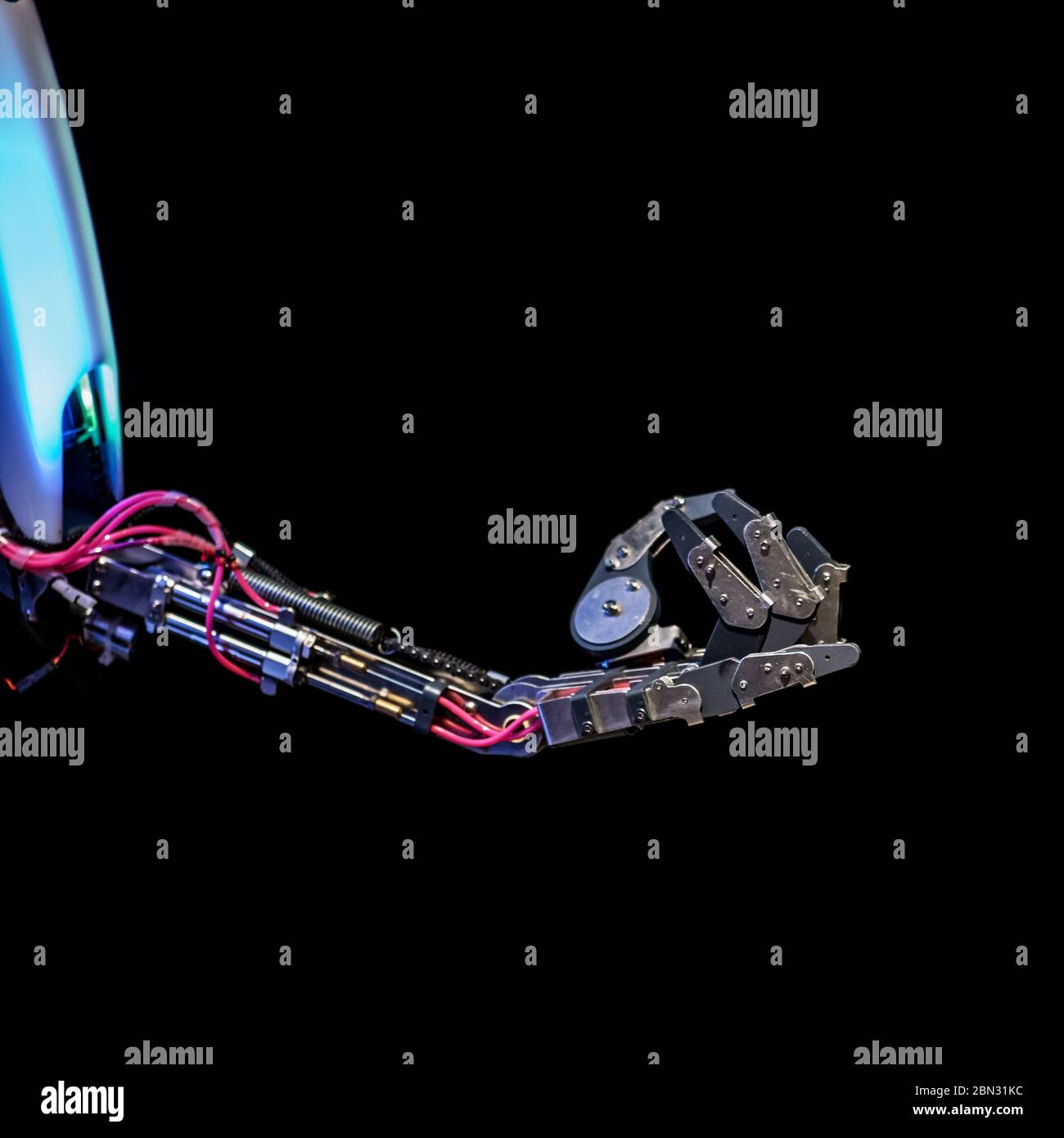Mechanical hand of robot Stock Photo - Alamy