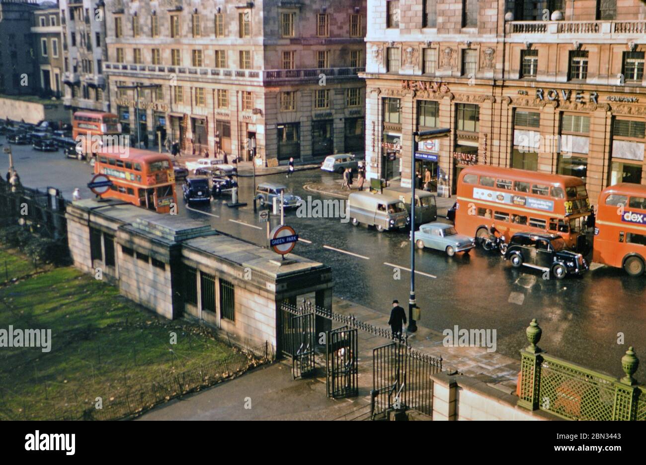Picadilly and stratton streets hi-res stock photography and images - Alamy