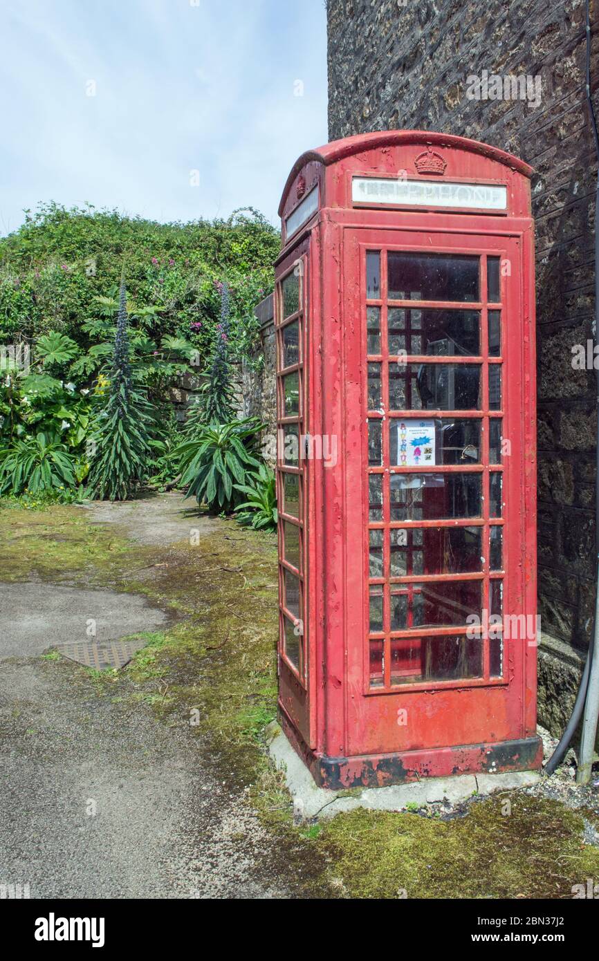Red Telephone Box, Gulval, Cornwall UK Stock Photo - Alamy
