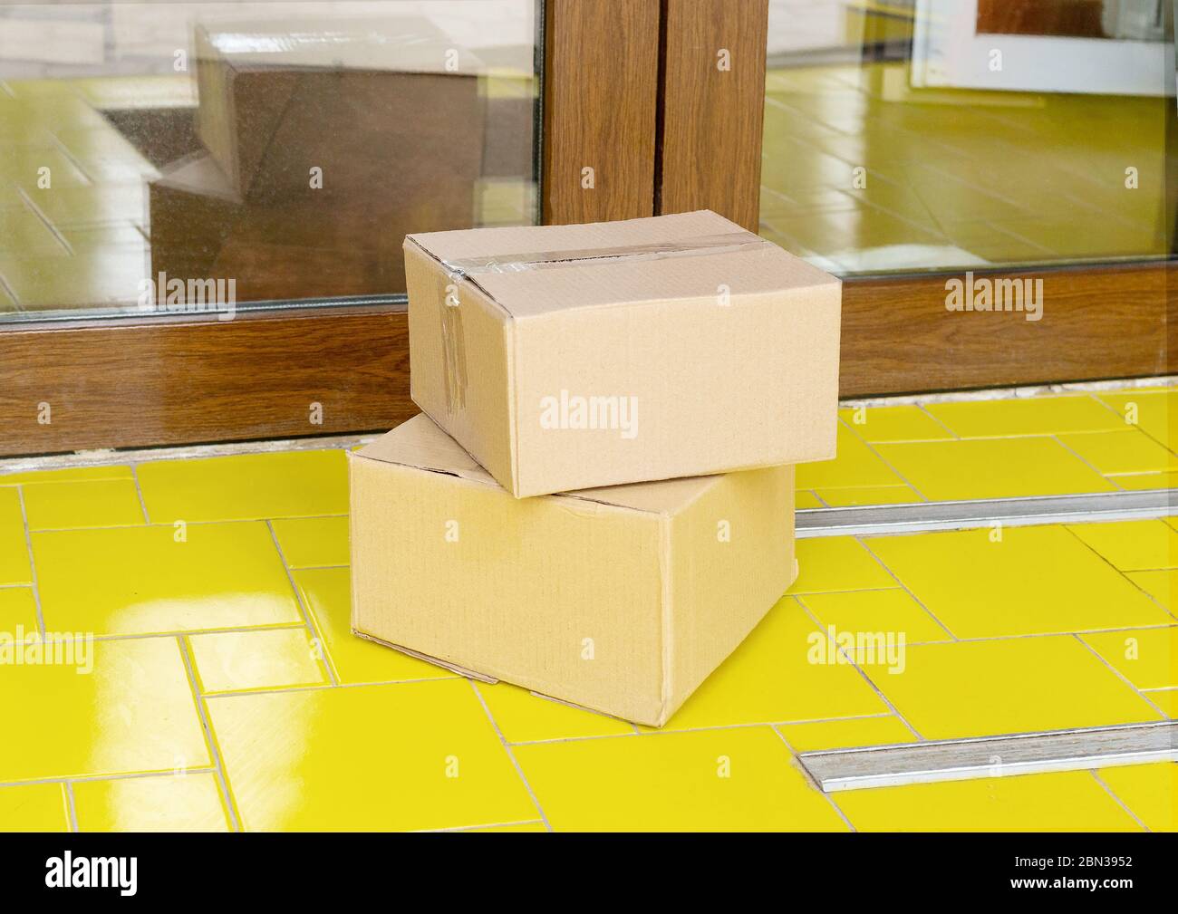 Boxes box packing pack delivery hi-res stock photography and images - Alamy