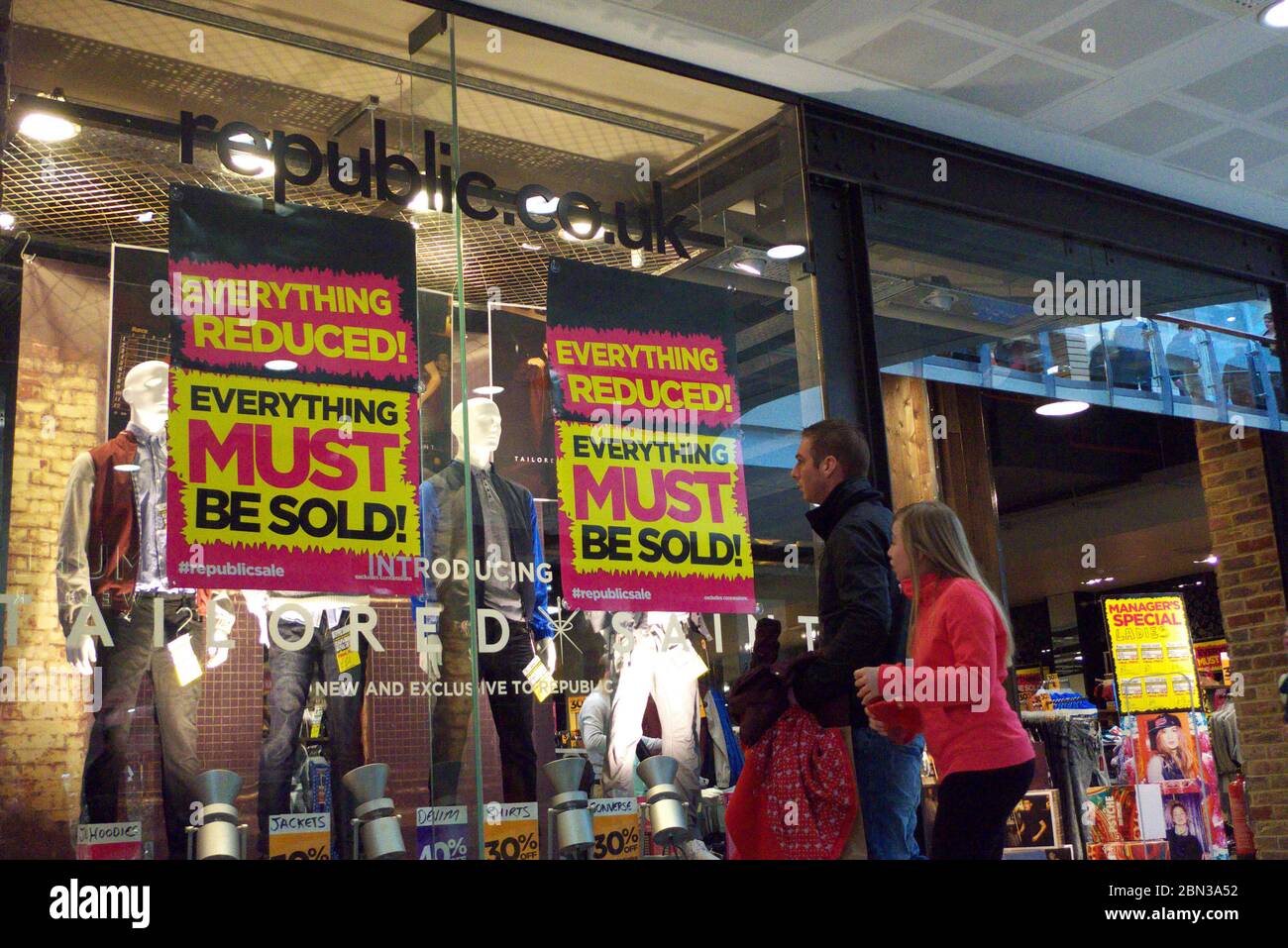 Republic clothes shop hi-res stock photography and images - Alamy