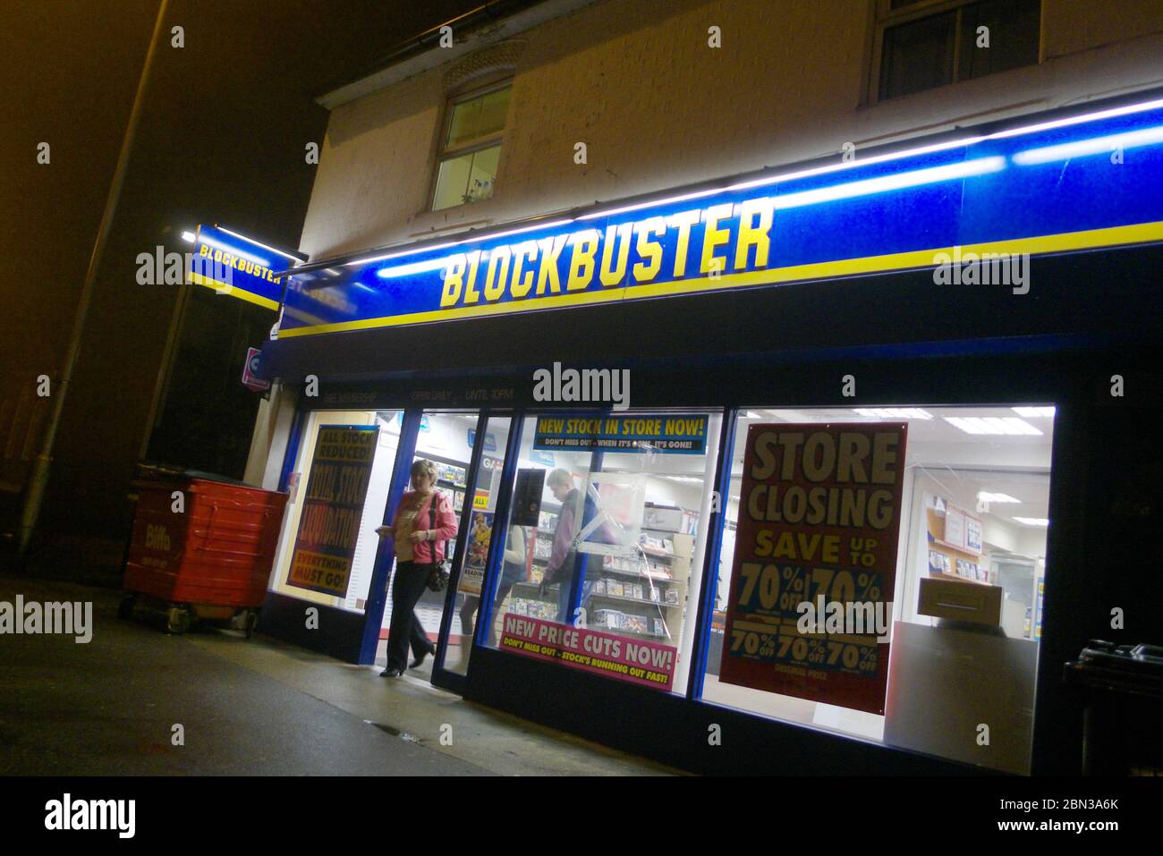 Video rental store hi-res stock photography and images - Alamy