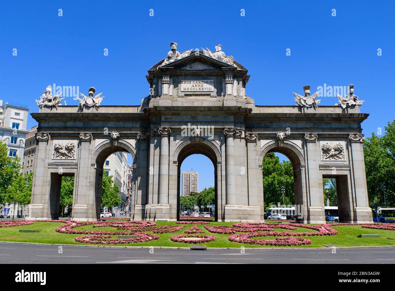Puerta de Alcalá (Alcalá Gate), a monument in Madrid, Spain Stock Photo ...