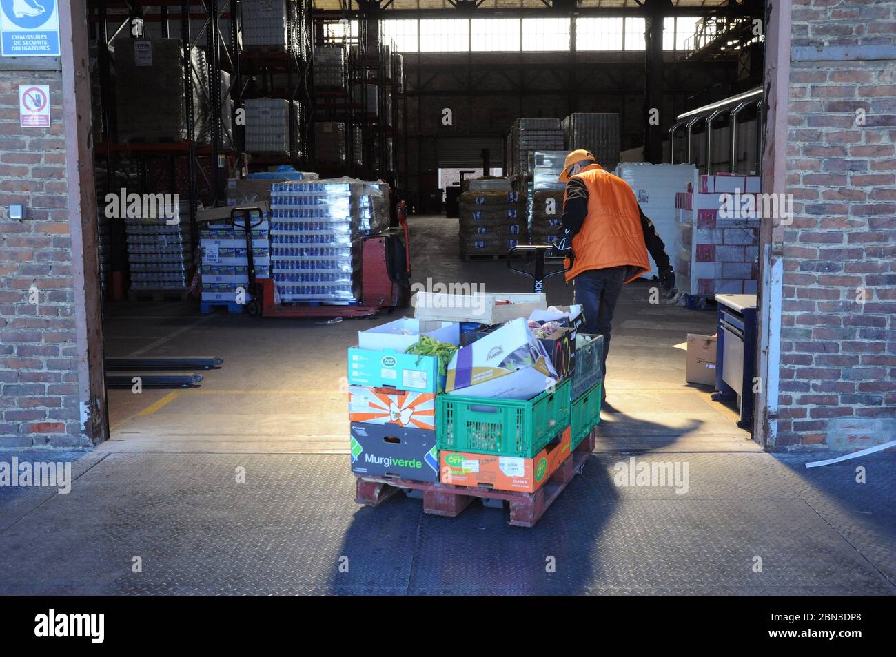 Supermarket food bank hi-res stock photography and images - Alamy