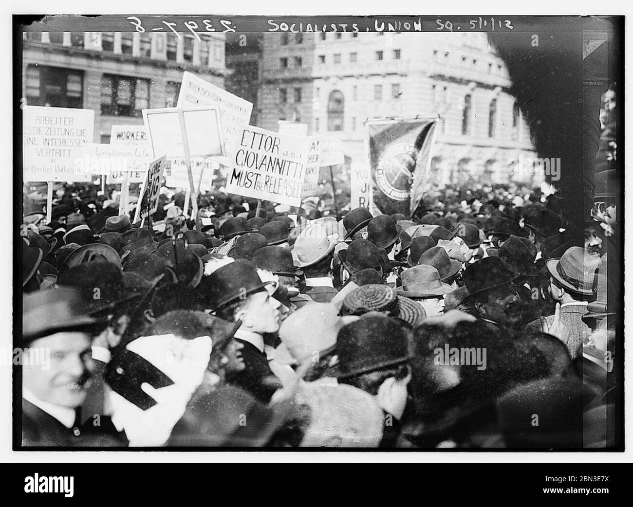 American socialists hi-res stock photography and images - Alamy