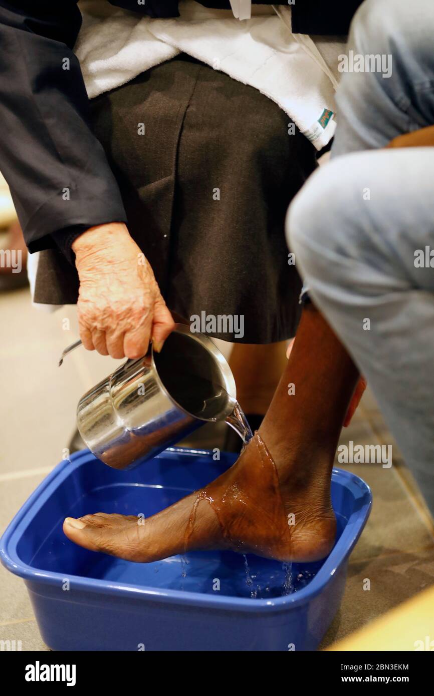 Roman catholic ritual hi-res stock photography and images - Alamy