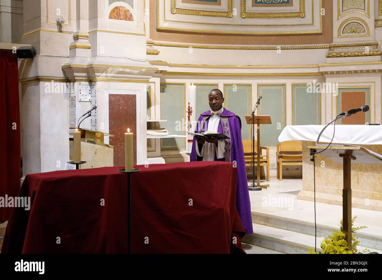 Funeral service at St Francois Xavier church, Paris, France Stock Photo ...