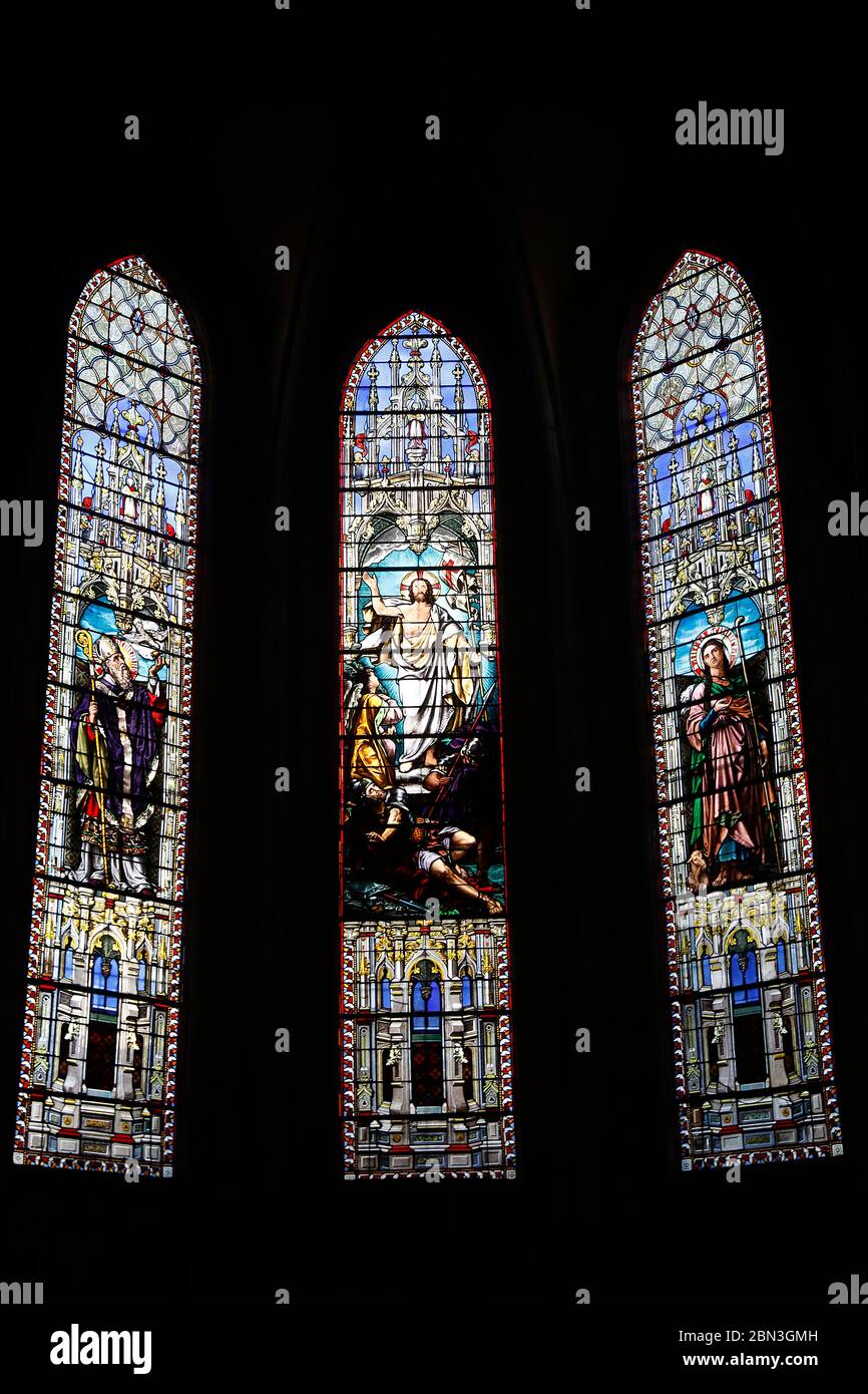 Saint Remy church, Vanves, France. Stained glass Stock Photo - Alamy