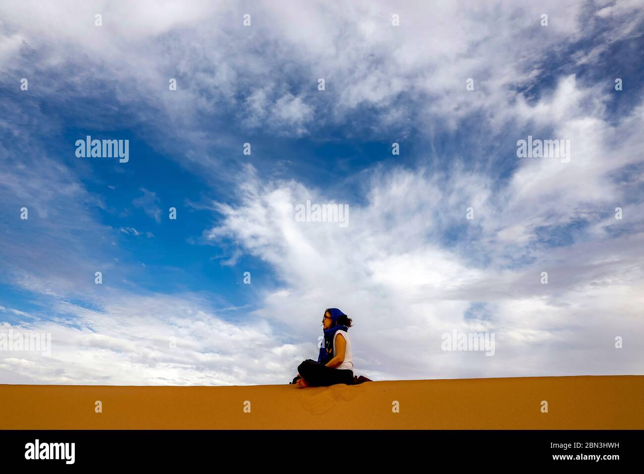 Zen sesshin (retreat) in the Sahara desert, Morocco. Zazen (meditation ...