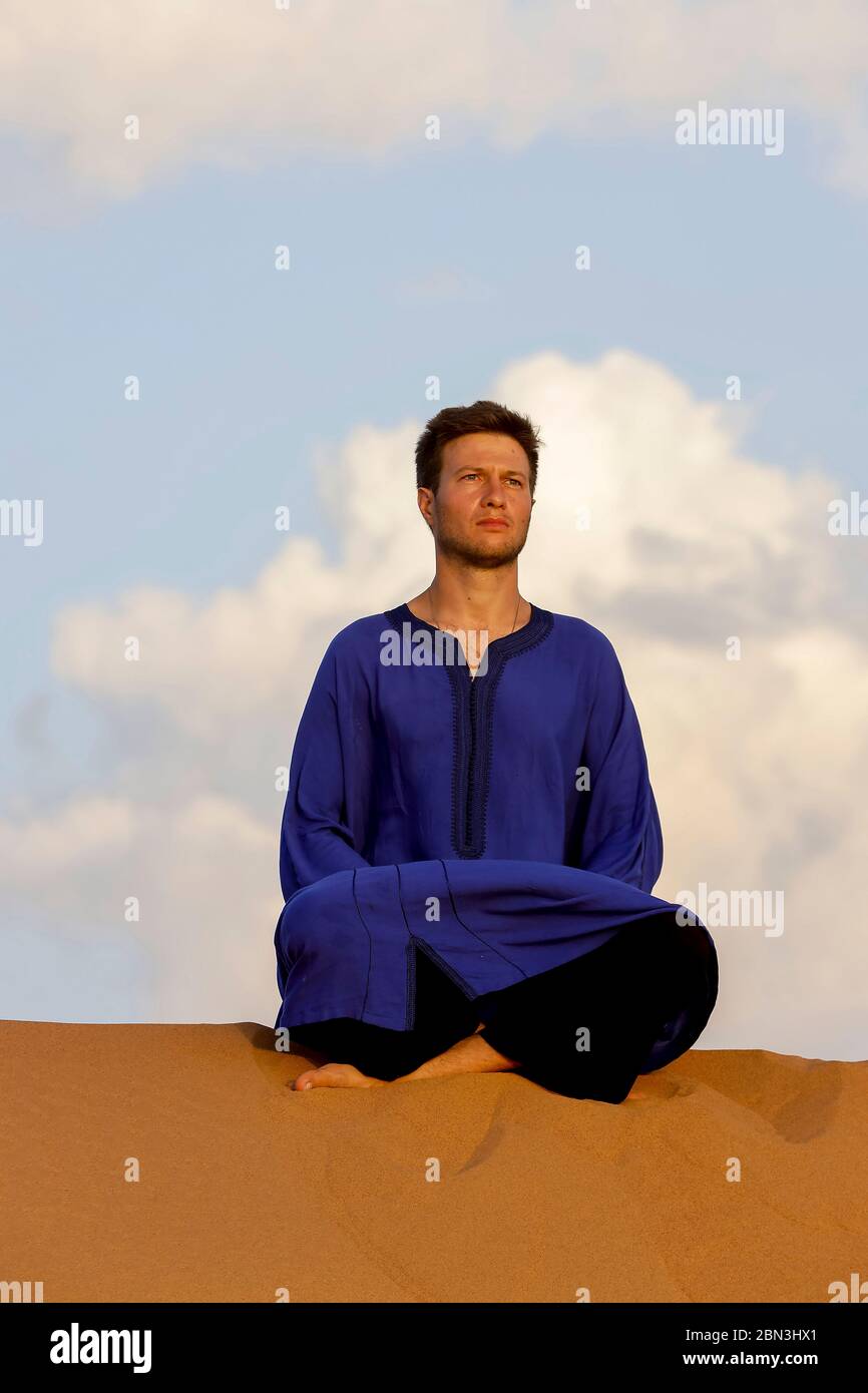 Zen sesshin (retreat) in the Sahara desert, Morocco. Zazen (meditation ...