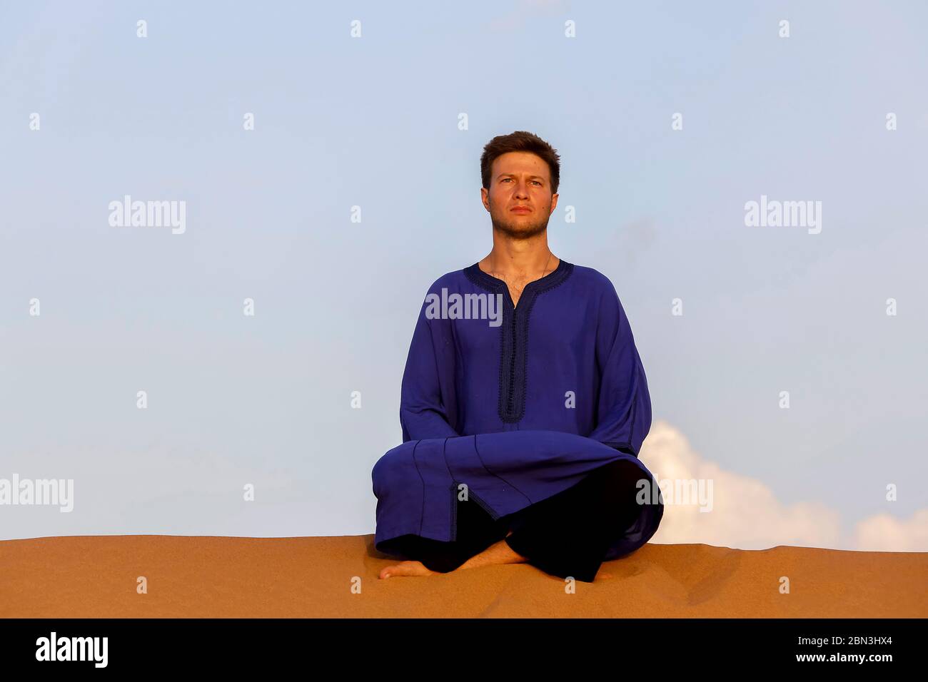 Zen sesshin (retreat) in the Sahara desert, Morocco. Zazen (meditation ...