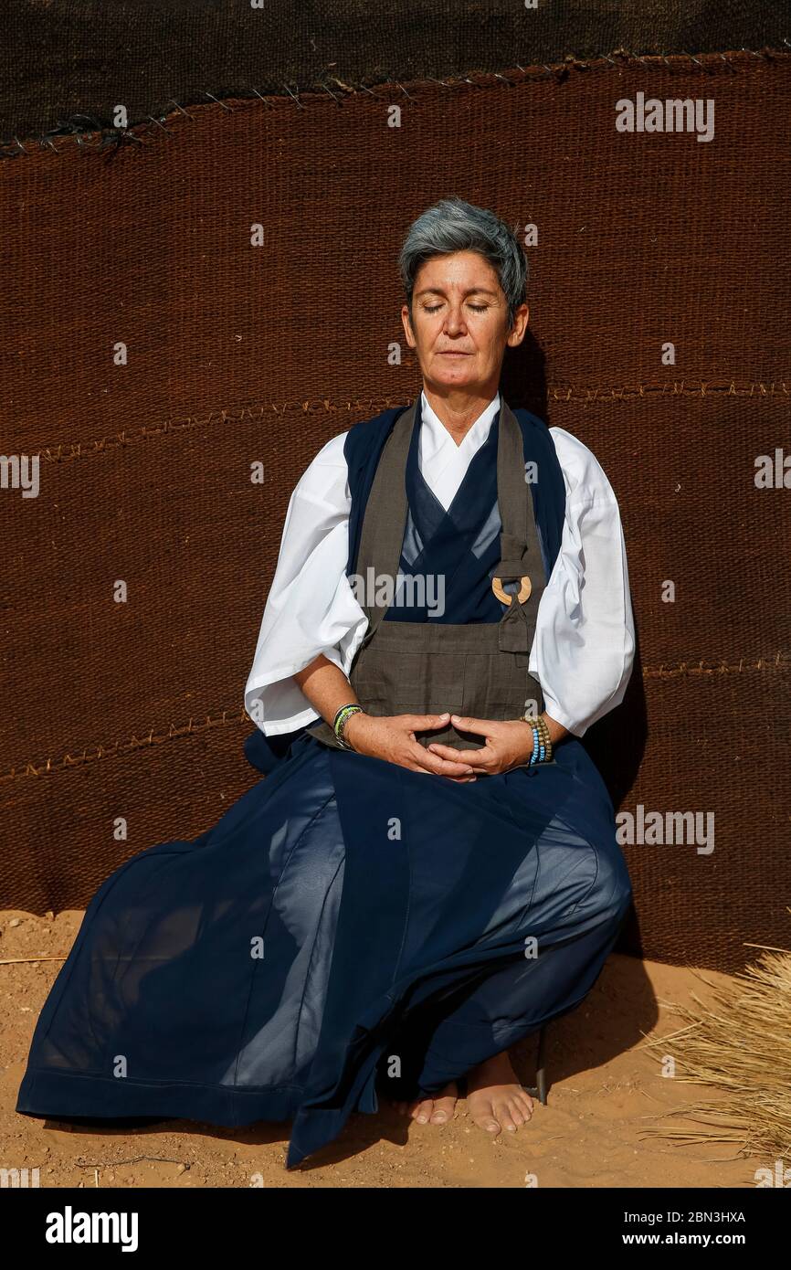 Zen sesshin (retreat) in the Sahara desert, Morocco. Zazen (meditation ...