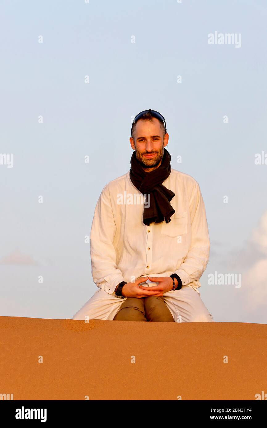 Zen sesshin (retreat) in the Sahara desert, Morocco. Zazen (meditation ...