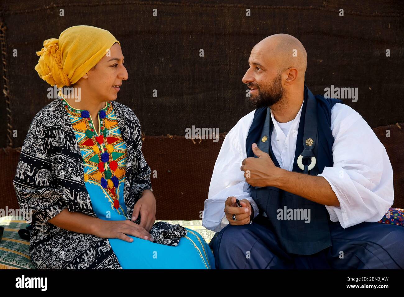 Dialogue between a Moroccan muslim woman and an Italian buddhist monk ...