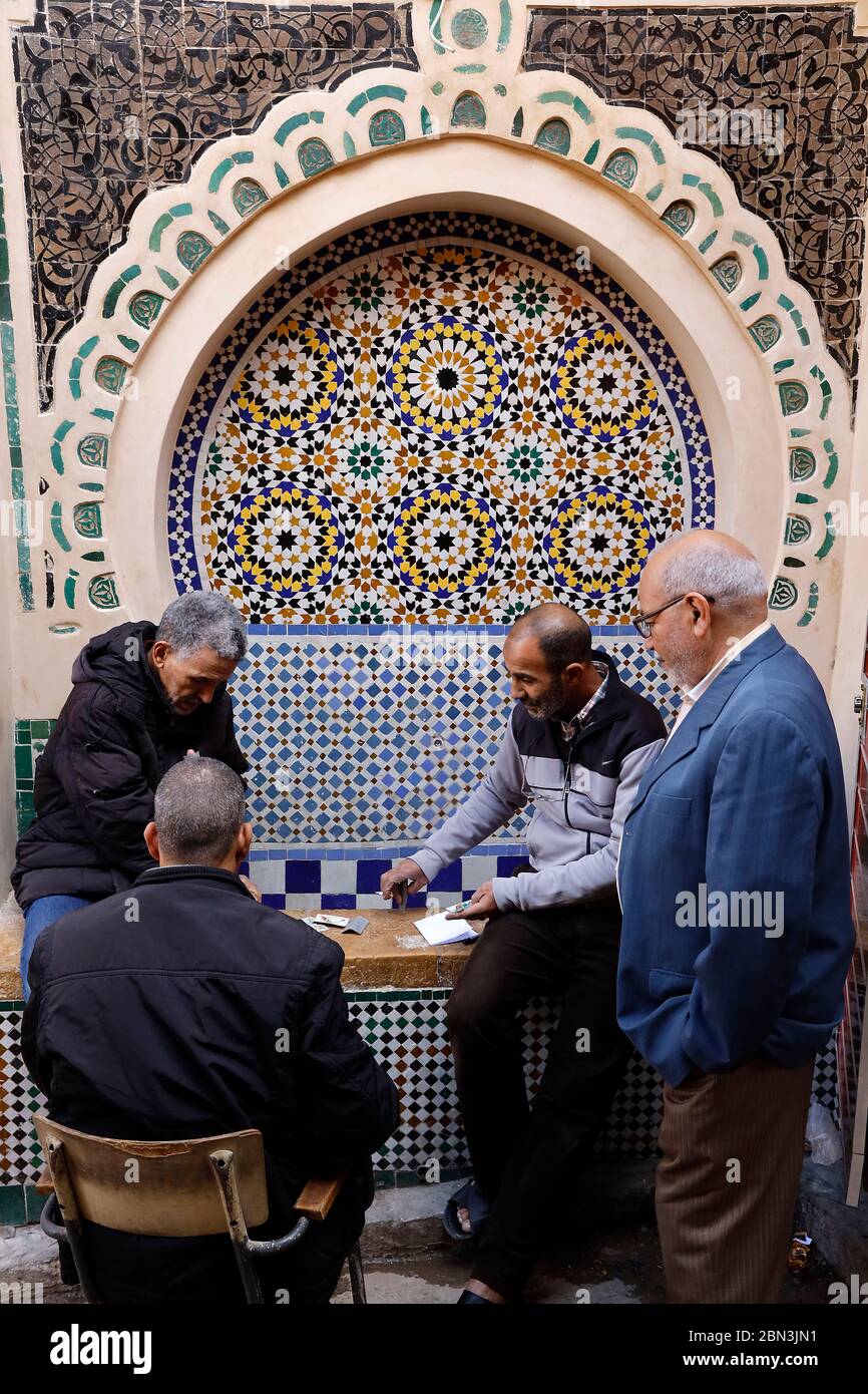 Jeu du maroc hi-res stock photography and images - Alamy