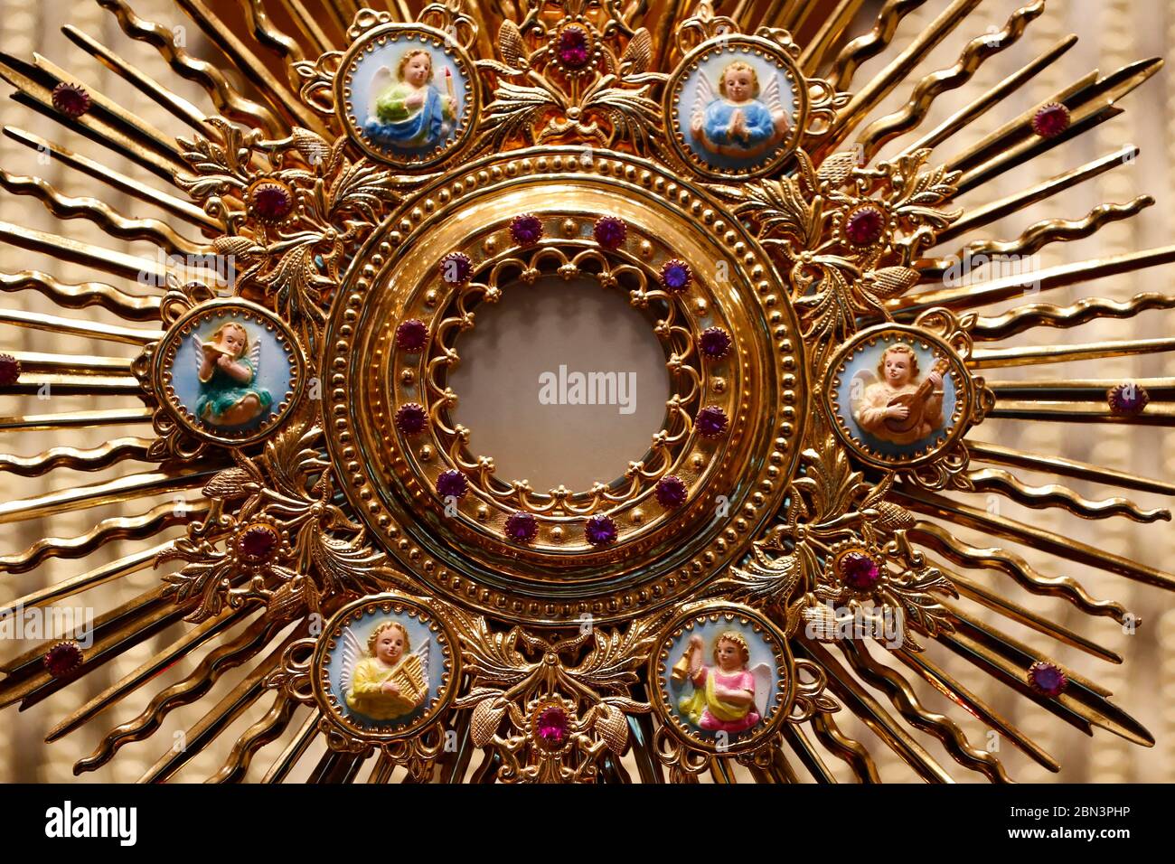 Eucharist Adoration High Resolution Stock Photography and Images - Alamy