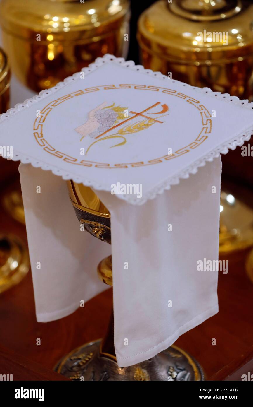 Catholic church. Sunday mass. Eucharist table Stock Photo - Alamy