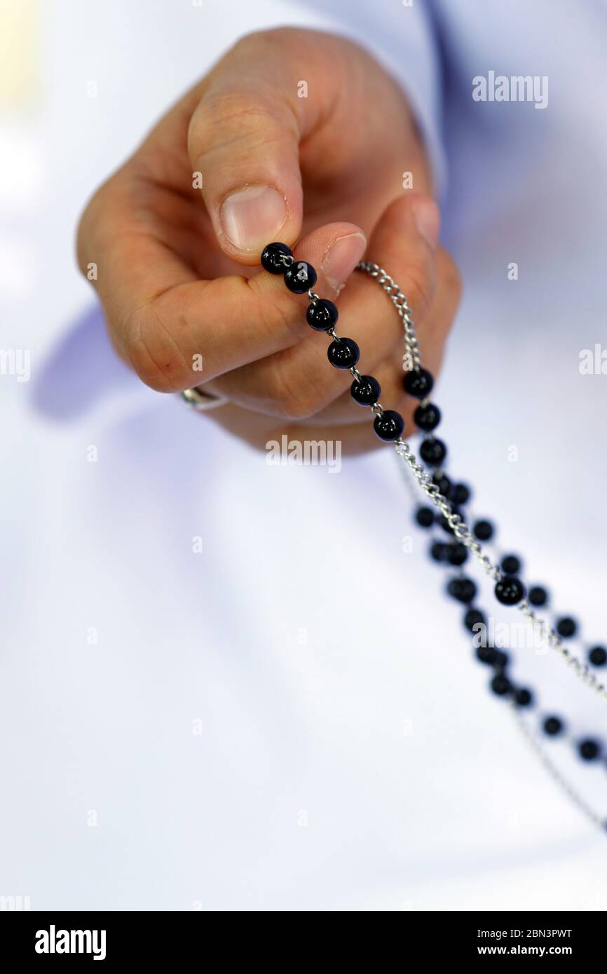 Dominican rosary hi-res stock photography and images - Alamy