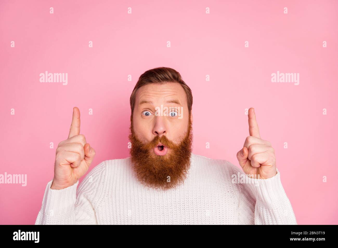 Red lips pout close up hi-res stock photography and images - Alamy